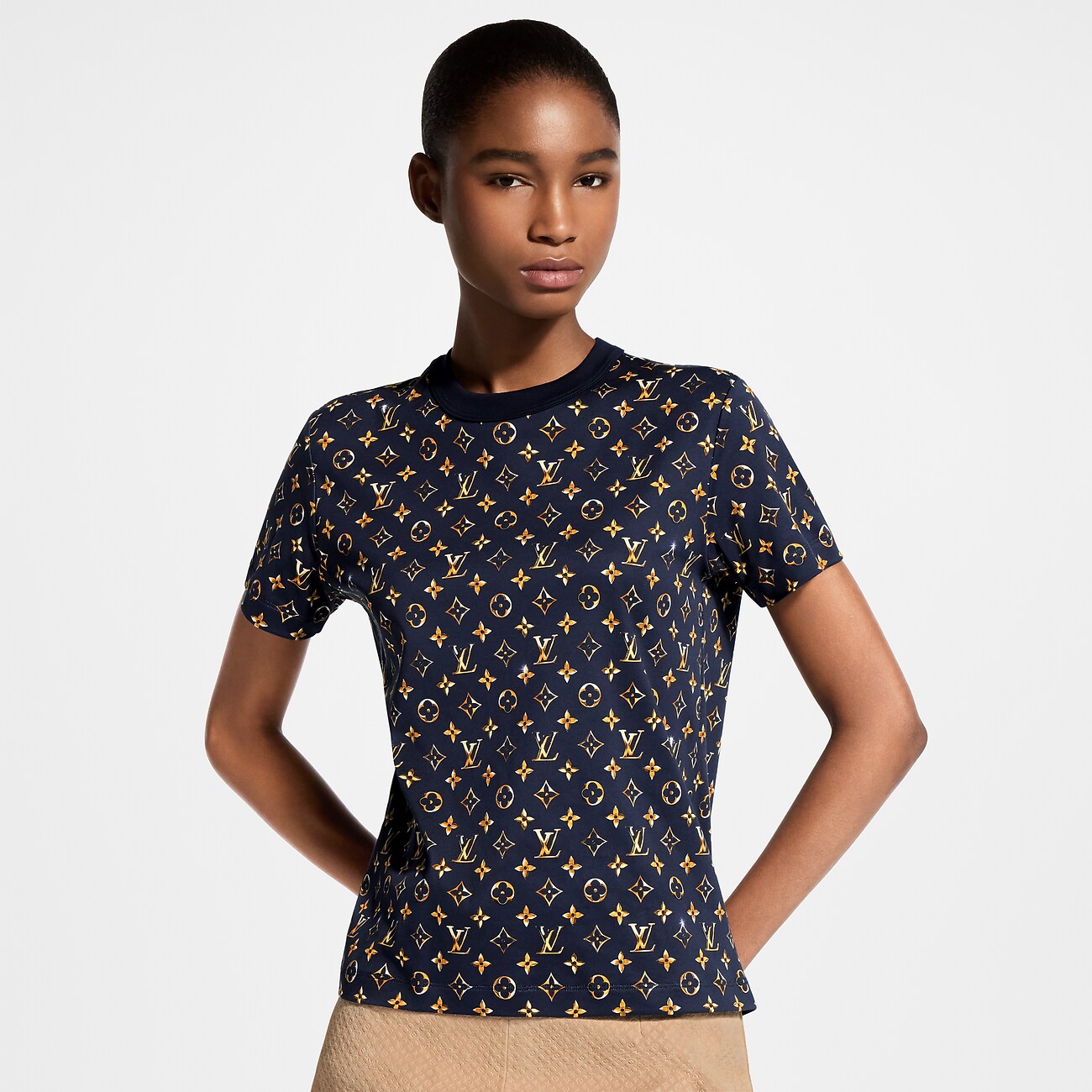 T-Shirt mit Monogram-Motiv und Chrom-Finish - Ready to Wear | LOUIS VUITTON